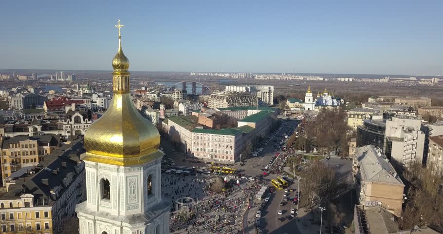 People in the Square in Kiev, Ukraine image - Free stock photo - Public ...