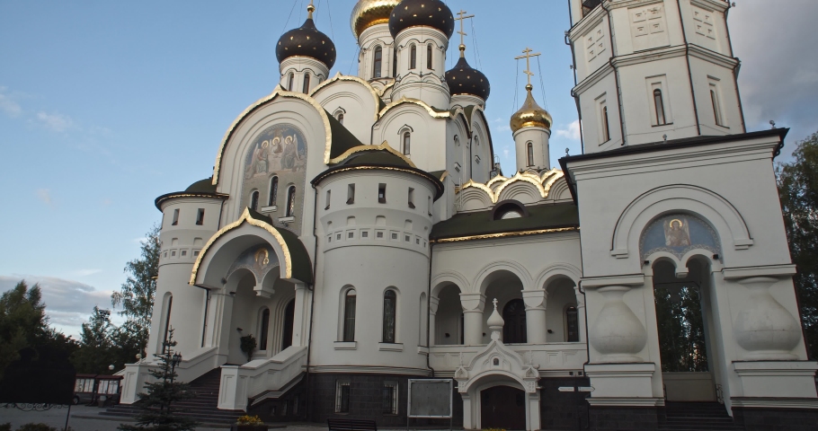 Golden Spires of the Russian Orthodox Church image - Free stock photo ...