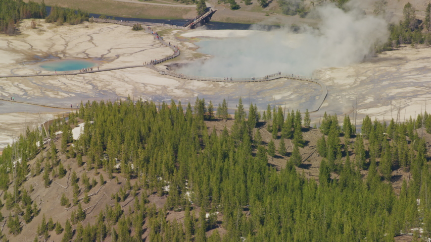 Grand Prismatic Spring in Yellowstone National Park, Wyoming image ...