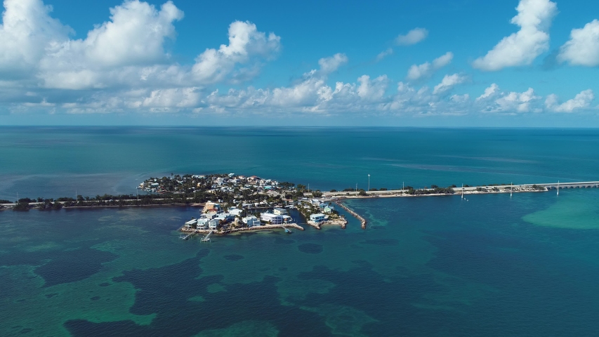 Water of the bay at Key Largo, Florida image - Free stock photo ...