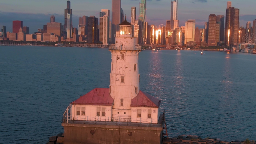 Lighthouse in Chicago, Illinois image - Free stock photo - Public ...