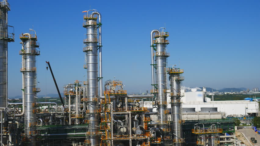 Video Panning Of Refinery Tower In Process Area Of Oil Refinery ...