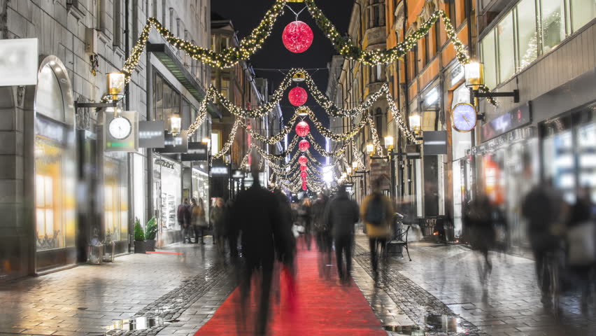 Busy Shopping Street with Christmas Stockvideos & Filmmaterial (100 % ...