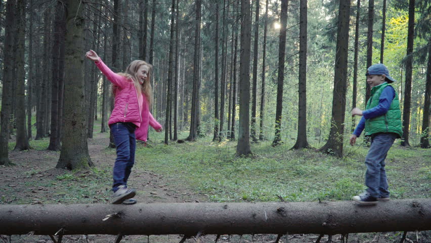 Video stock a tema Friends Children Unsteadily Walking On (100% royalty ...