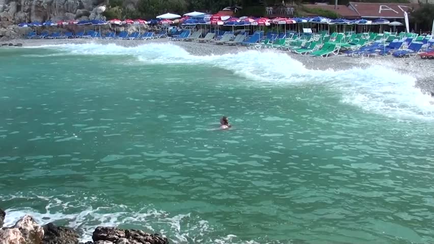 Athletic Group Of Attractive Young Friends Swim Underwater In Swimming ...
