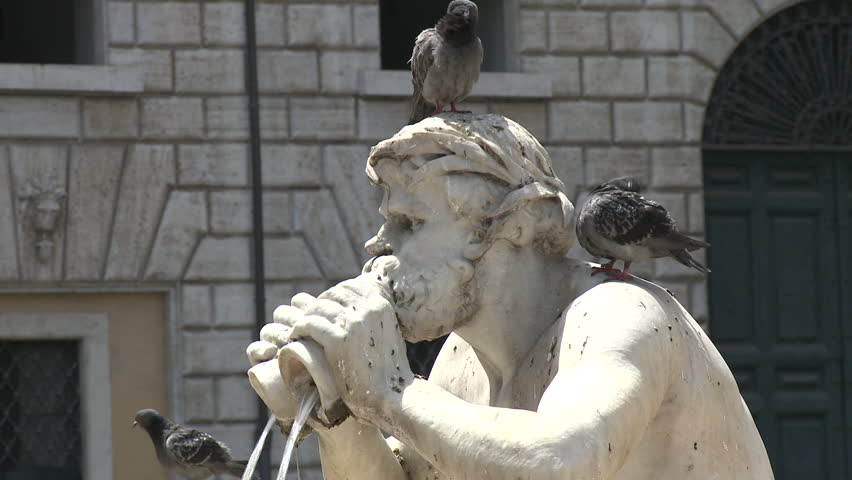 Victoria Square, Birmingham. Floozy Statue. Detail Of The Floozy Statue ...
