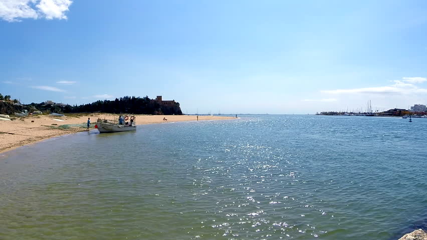 Video de stock de ferragudo - rio arade estuary, algarve, | 7555042 ...